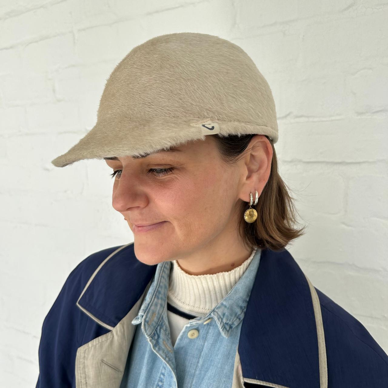 Avi Pee Cap, Melusine Felt Hat, Pearl Grey – Crystal Birch